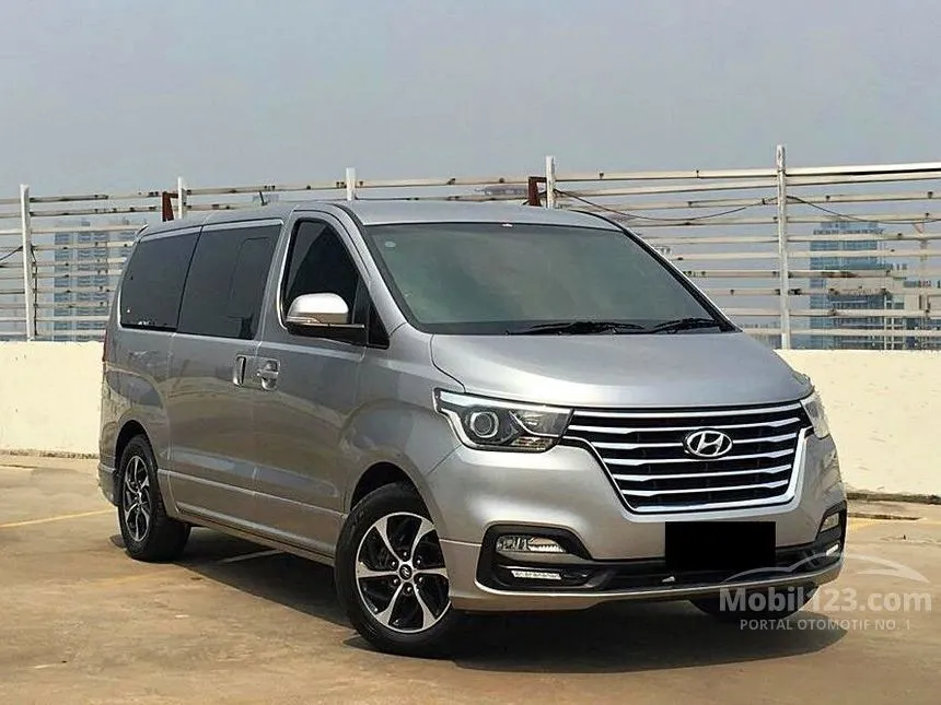 Jual Mobil Hyundai H-1 2018 Royale 2.4 di DKI Jakarta Automatic MPV Abu-abu Rp 388.000.000 ...