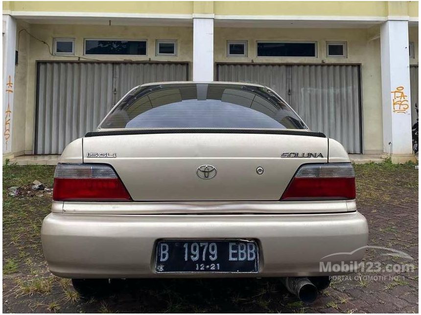 Jual Mobil Toyota Soluna 2000 GLi 1.5 di Jawa Barat Manual Sedan Coklat ...
