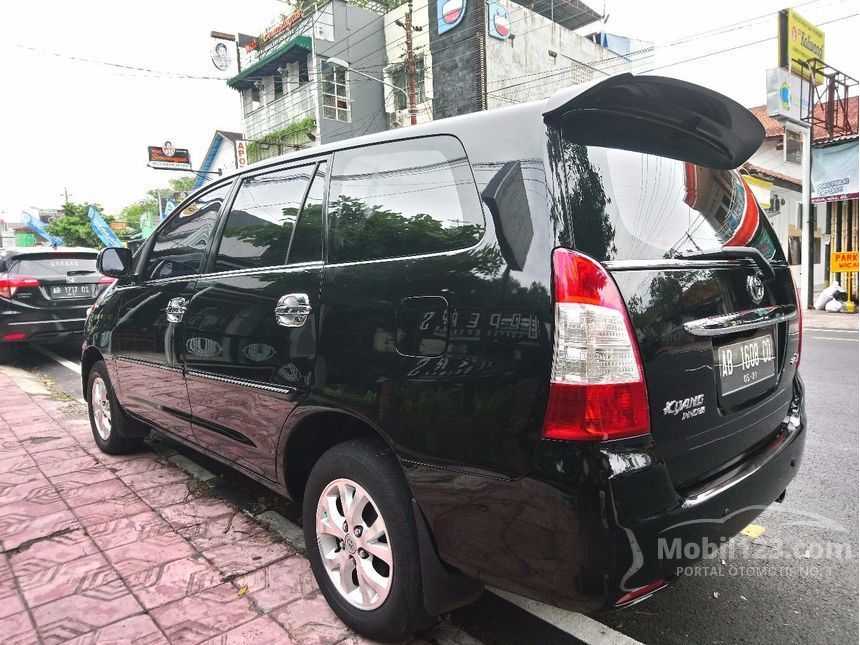 Jual Mobil Toyota Kijang Innova 2005 V 2.0 di Yogyakarta Automatic MPV ...
