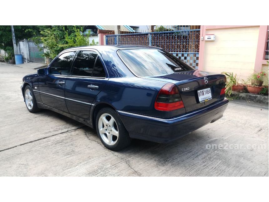 Mercedes-Benz C240 2000 2.4 in กรุงเทพและปริมณฑล Automatic Sedan สีน้ำ ...