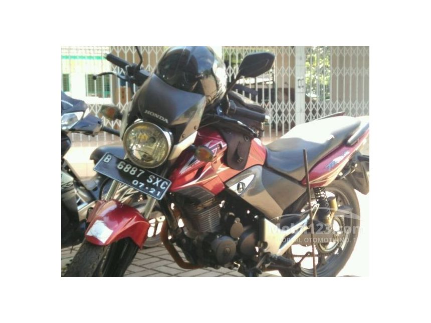 Jual Motor Honda Tiger 2010 0.2 di Banten Manual Merah Rp 13.500.000 ...
