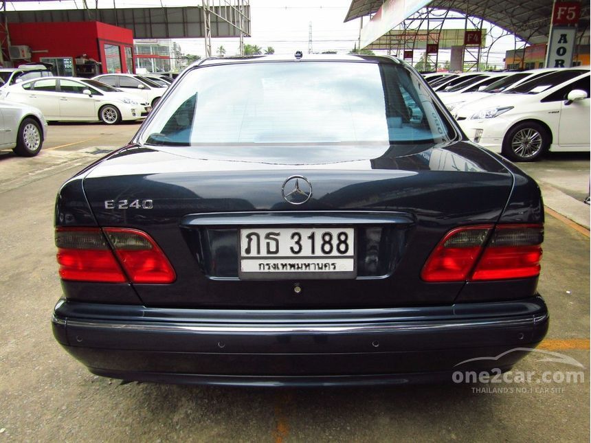 Mercedes-Benz E240 2000 Avantgarde 2.6 in กรุงเทพและปริมณฑล Automatic ...