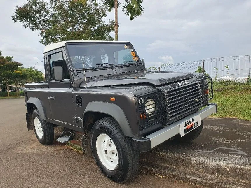 Jual Mobil Land Rover Defender 2004 90 TD5 2.5 di Banten Manual SUV Abu ...
