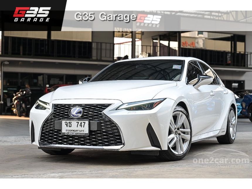 2021 Lexus IS300h 2.5 (ปี 13-23) Luxury Sedan มือสอง One2car