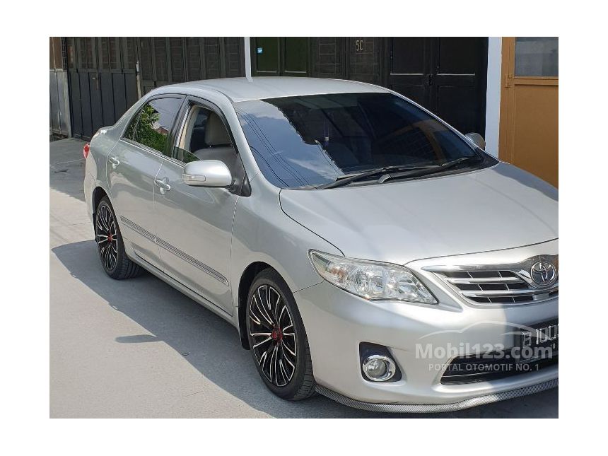 Jual Mobil Toyota Corolla Altis 2013 E 1.8 di Sumatera Utara Manual ...