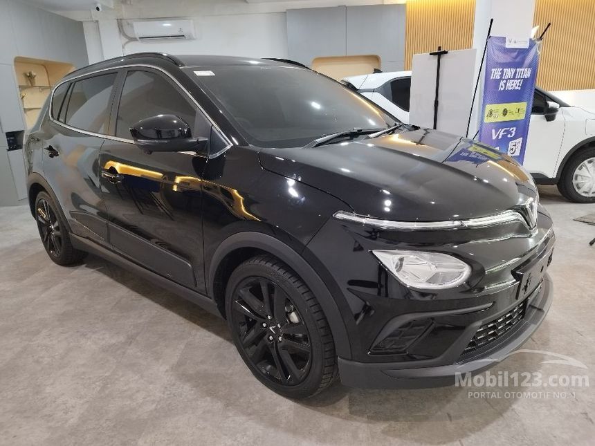 Jual Mobil Vinfast VF e34 2025 di Jawa Timur Automatic SUV Hitam Rp 423.860.000 - 16851704 ...