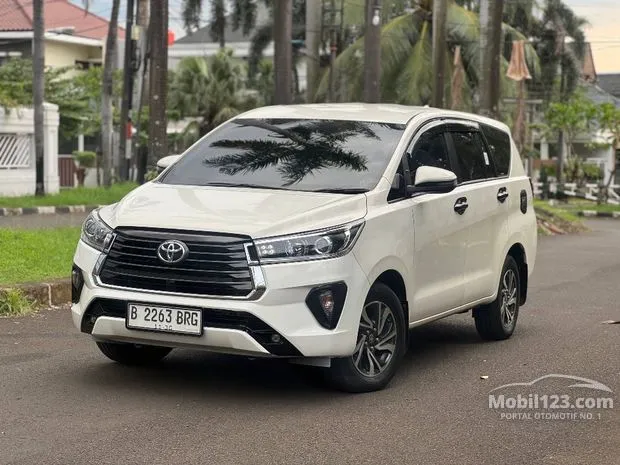 Jual Toyota Kijang Innova Diesel 2024 Bekas di Indonesia Harga Kredit ...