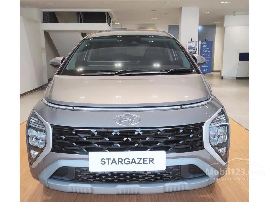 Jual Mobil Hyundai Stargazer 2022 Active 1.5 di DKI Jakarta Automatic ...