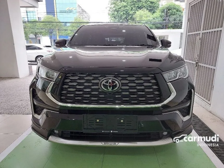 Toyota Kijang Innova Zenix 2023 Q HV TSS Modellista 2.0 in Jawa Timur ...