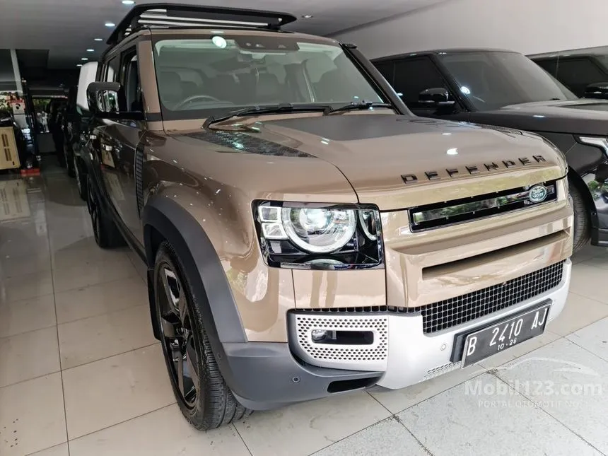 Jual Mobil Land Rover Defender 2021 110 P300 Explorer Package HSE 2.0 ...
