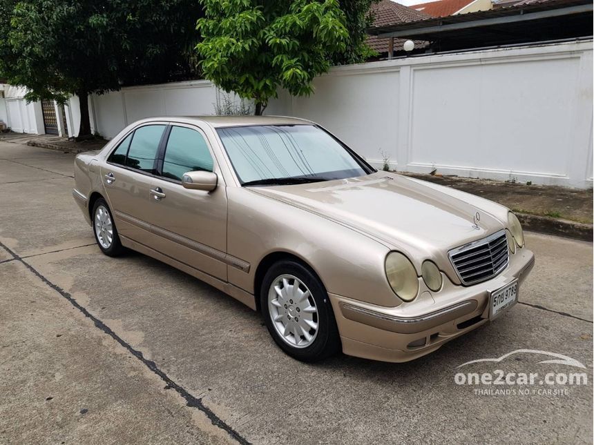 Mercedes-Benz E240 2000 Elegance 2.4 in กรุงเทพและปริมณฑล Automatic Sedan สีทอง for 330,000 Baht ...