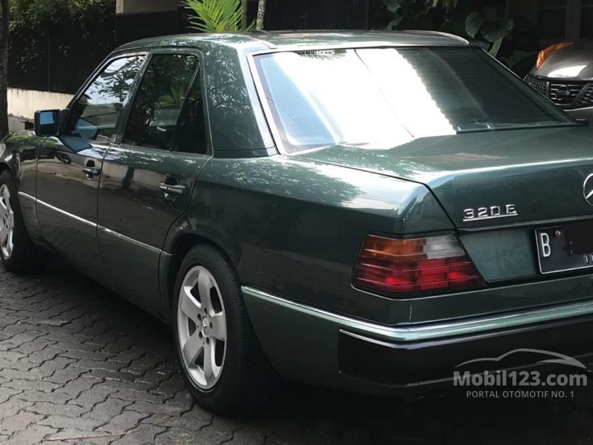 Jual Mobil Mercedes-Benz 300E 1991 W124 3.0 di DKI Jakarta Manual Sedan ...