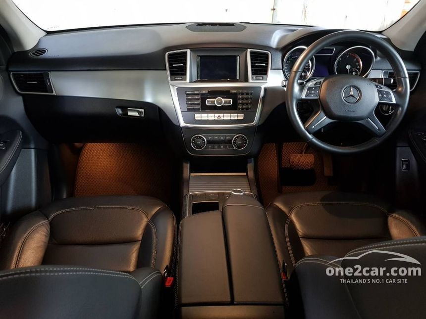 Mercedes-Benz ML250 CDI 2015 2.1 in กรุงเทพและปริมณฑล Automatic SUV สี ...