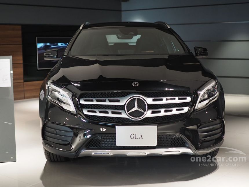 Mercedes-Benz GLA250 2019 W156 (ปี 14-17) AMG Dynamic 2.0 เกียร์ ...
