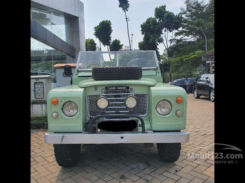 Jual Mobil Land Rover Defender 1977 2.3 di Banten Manual SUV Hijau Rp ...