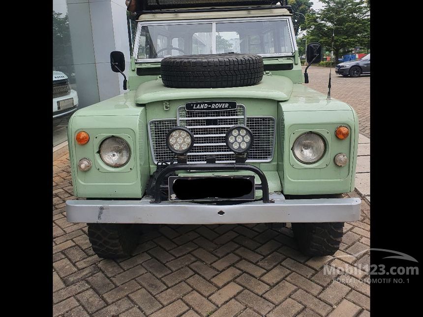 Jual Mobil Land Rover Defender 1977 2.3 2.3 di Banten Manual SUV Hijau ...
