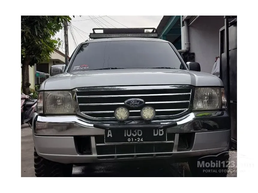 Jual Mobil Ford Everest 2006 XLT 2.5 di Banten Manual SUV Silver Rp 135 ...