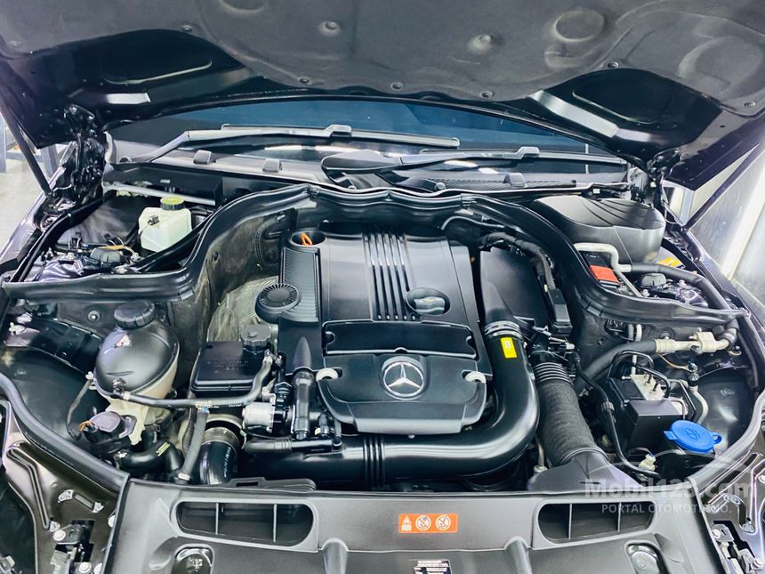 Jual Mobil Mercedes-Benz C200 2014 Sport 1.8 di DKI Jakarta Automatic ...
