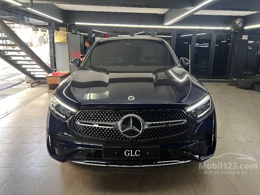 Jual Mobil Mercedes-Benz GLC300 2025 AMG Line 4MATIC 2.0 di DKI Jakarta Automatic Coupe Hitam Rp ...