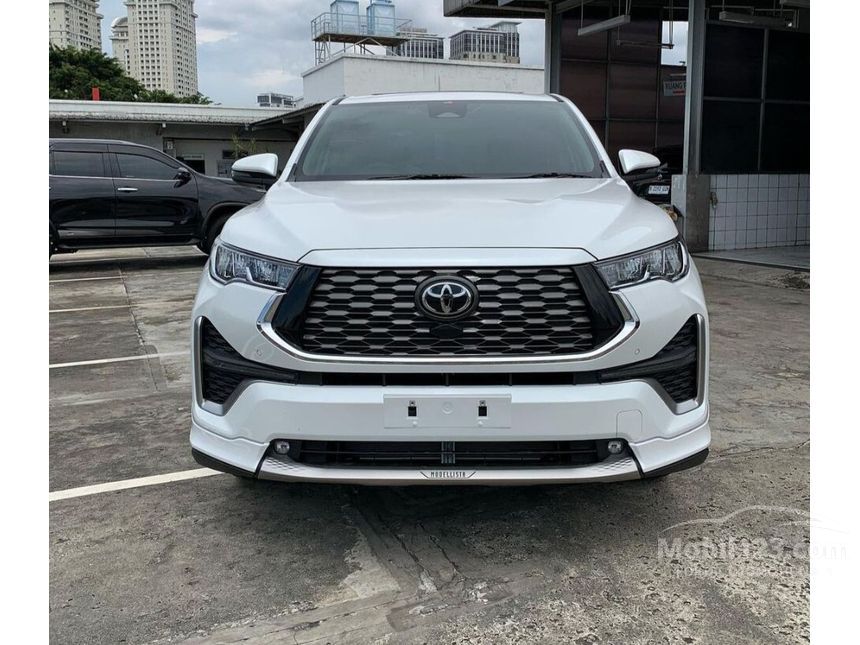 Jual Mobil Toyota Kijang Innova Zenix 2023 Q HV TSS Modellista 2.0 di ...