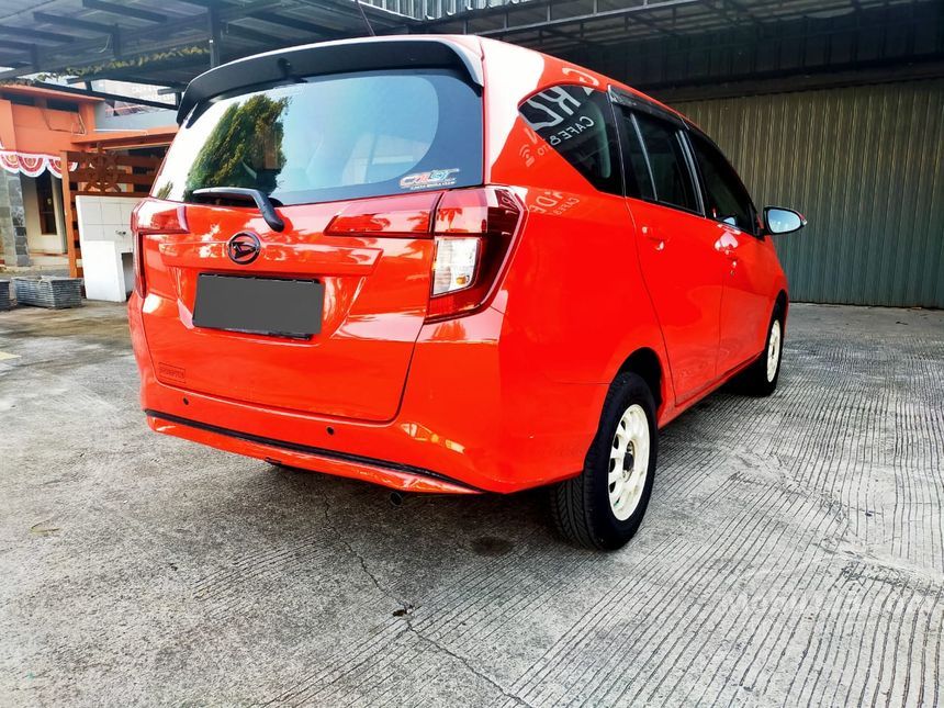 Jual Mobil Daihatsu Sigra 2016 R 1.2 di Jawa Barat Automatic MPV Merah ...