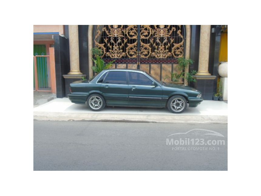 Jual Mobil Mitsubishi Eterna 1991 2.0 di Jawa Timur Manual Sedan Hijau ...