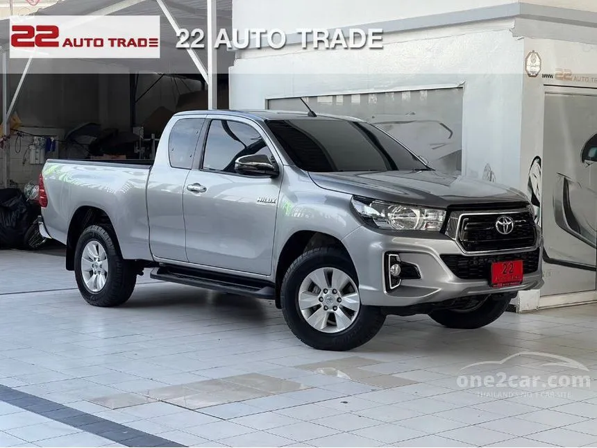 2018 Toyota Hilux Revo 2.4 SMARTCAB Prerunner E Pickup for sale on One2car
