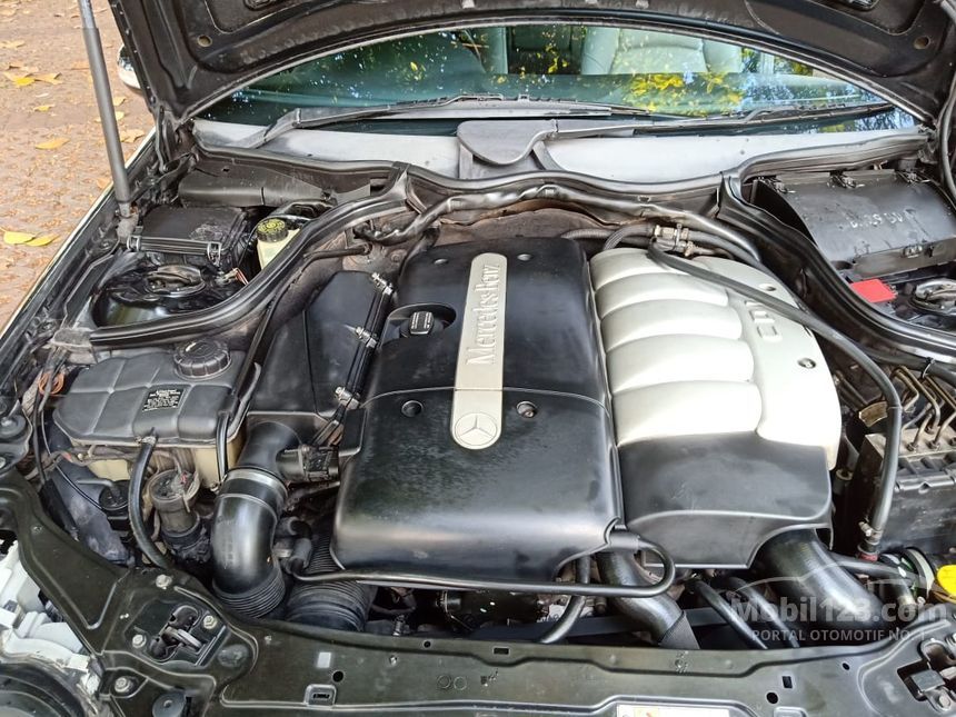 Jual Mobil Mercedes-Benz C270 2001 CDI Avantgarde 2.7 di Jawa Barat ...