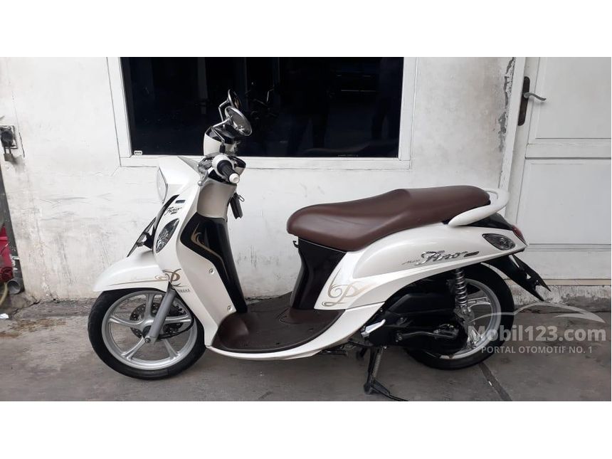 Jual Motor Yamaha Fino 2017 0.1 di DKI Jakarta Automatic Others Putih ...