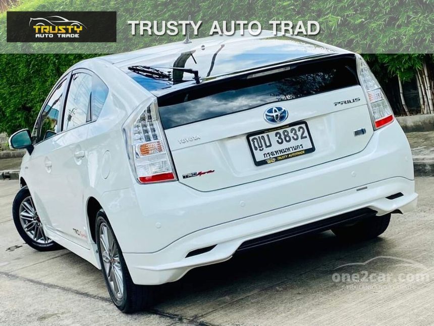 Toyota Prius 2011 Hybrid E TRD Sportivo 1.8 in กรุงเทพและปริมณฑล ...