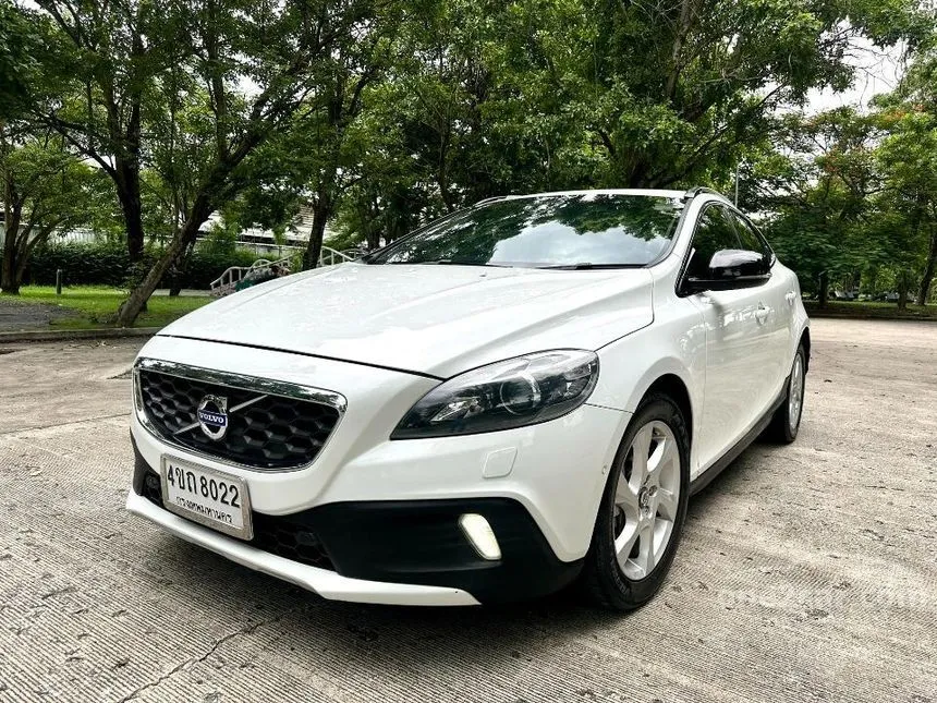 2015 Volvo V40 2.0 (ปี 13-16) T5 R-Limited Wagon มือสอง One2car