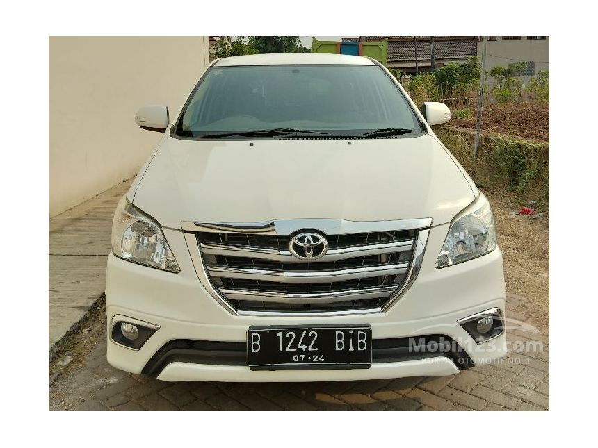Jual Mobil Toyota Kijang Innova 2014 V 2.0 di Banten Manual MPV Putih ...