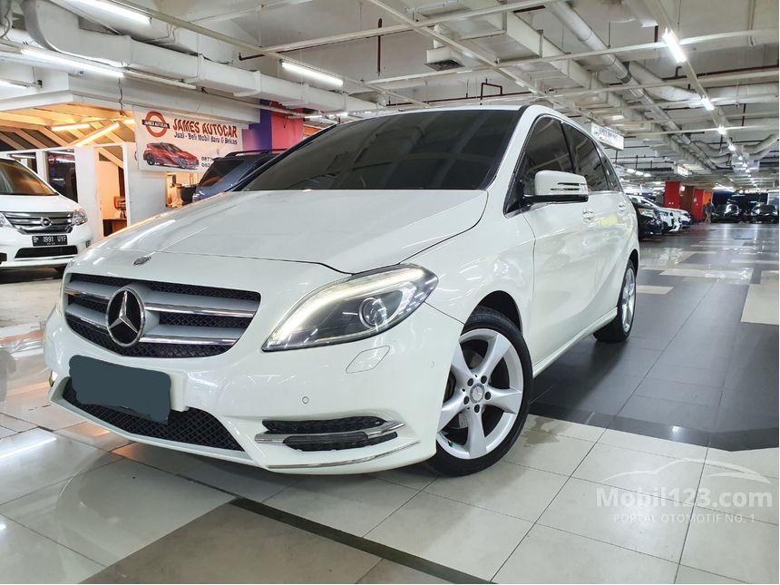 Jual Mobil Mercedes-Benz B200 2013 Sport 1.6 di DKI Jakarta Automatic ...
