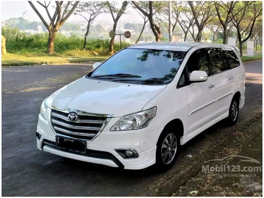 Jual Mobil Toyota Kijang Innova 2015 V Luxury 2.0 di Jawa Barat ...