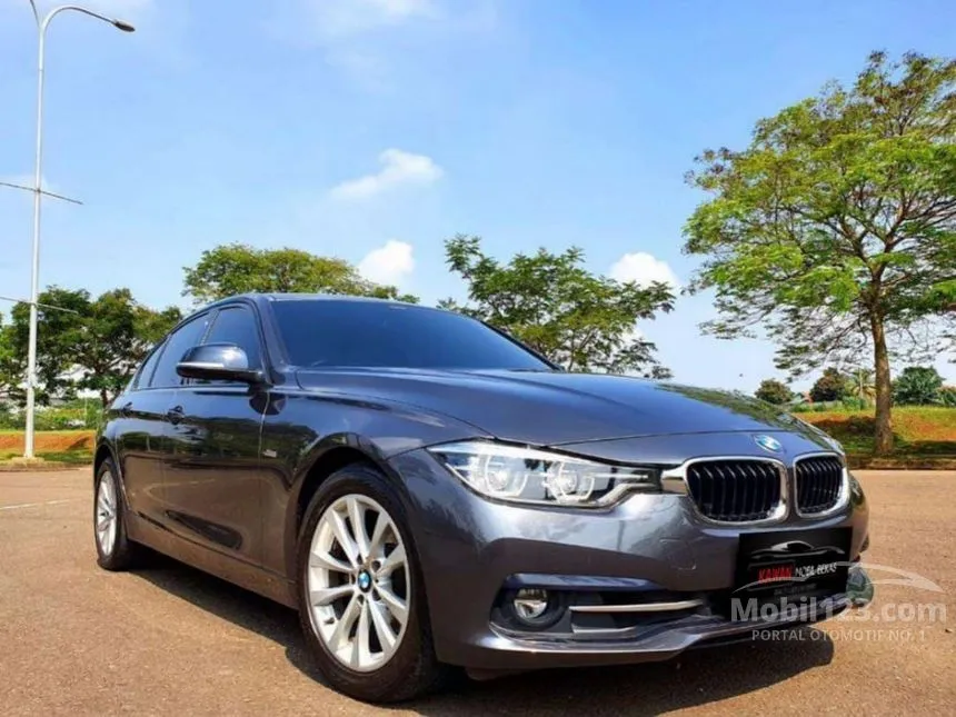 Jual Mobil BMW 320i 2017 Sport 2.0 di Banten Automatic Sedan Abu-abu Rp 435.000.000 - 10000984 ...