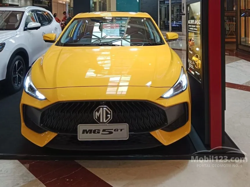 Jual Mobil MG 5 2022 GT Ignite 1.5 di DKI Jakarta Automatic Sedan Kuning Rp 359.900.000 ...