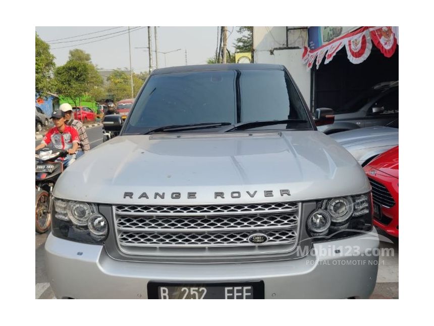 Jual Mobil Land Rover Range Rover 2004 Vogue 4.4 di DKI Jakarta ...