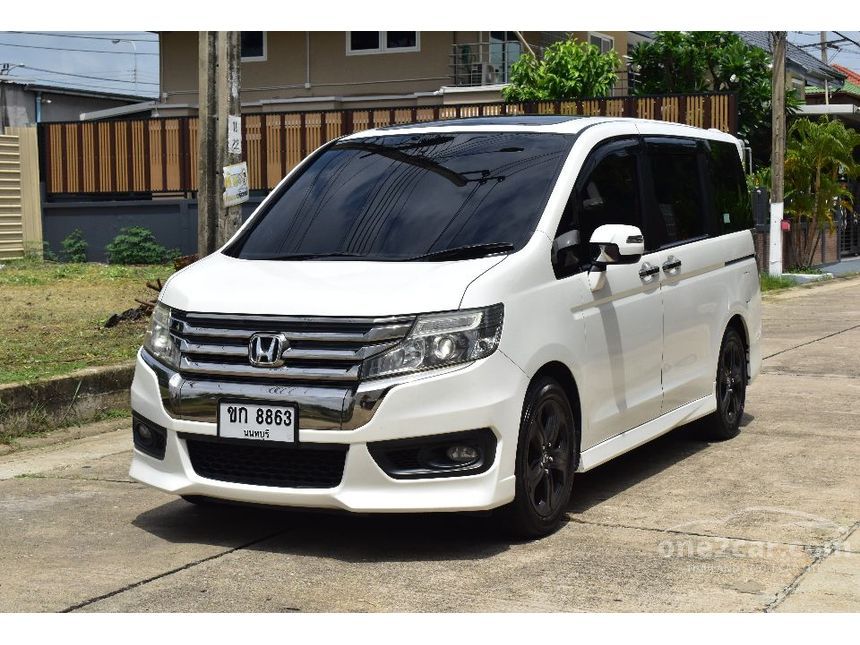 2013 Honda STEPWGN 2.0 (ปี 09-16) Spada JP Wagon for sale on One2car
