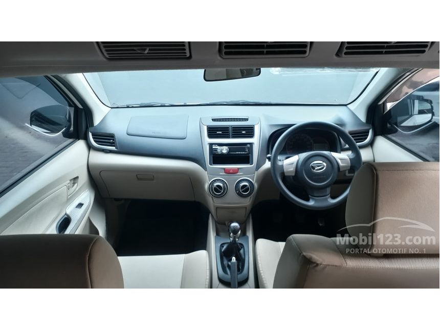 Jual Mobil Daihatsu Xenia 2015 X PLUS 1.3 di Jawa Timur Manual MPV ...