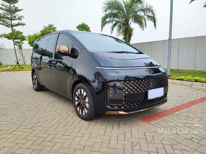 Jual Mobil Hyundai Staria 2022 Signature 7 2.2 di DKI Jakarta Automatic ...