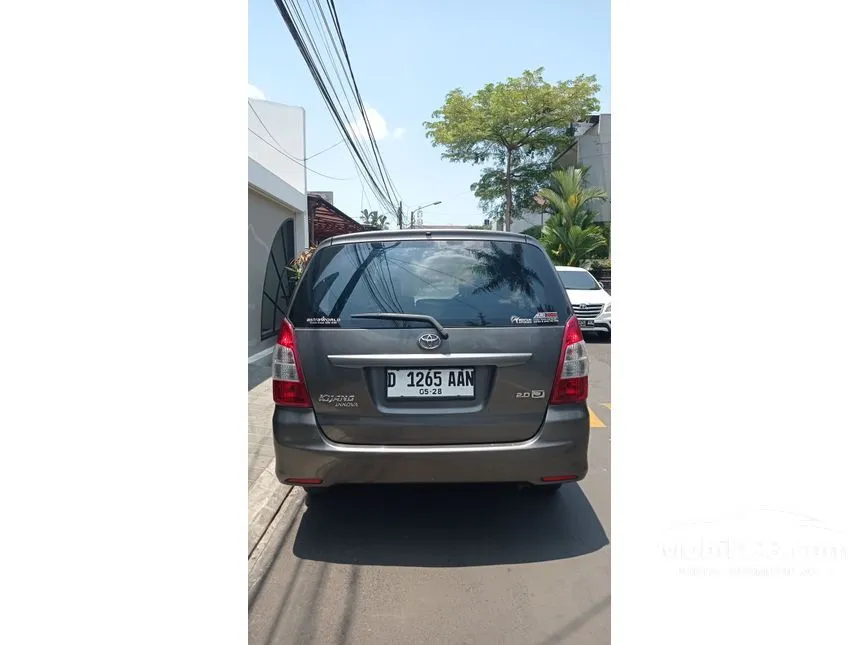 Jual Mobil Toyota Kijang Innova 2013 J 2.0 di Jawa Barat Manual MPV Abu ...