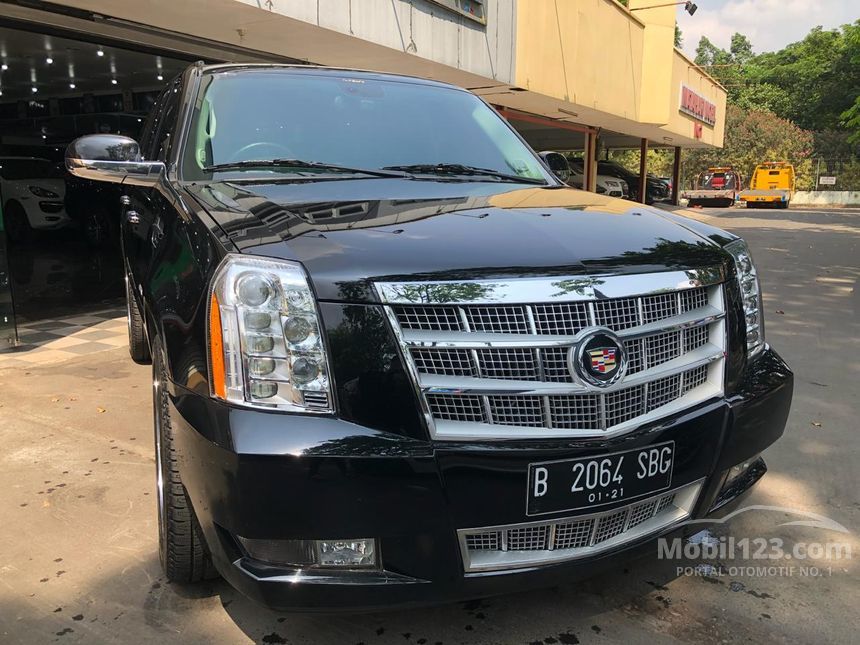 Jual Mobil Cadillac Escalade 2010 Platinum 6.2 di DKI Jakarta Automatic ...