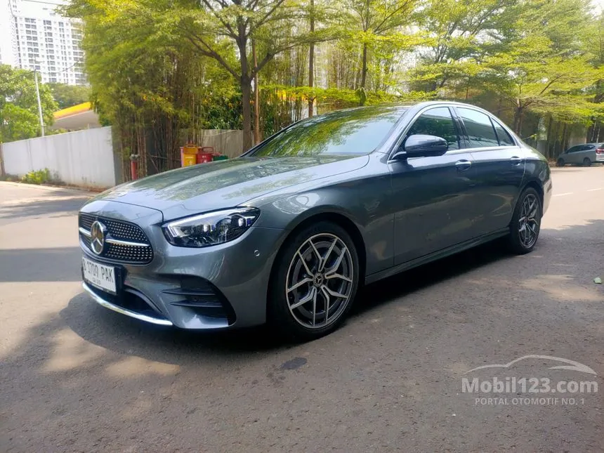 Jual Mobil Mercedes-Benz E300 2022 AMG Line 2.0 di DKI Jakarta Automatic Sedan Abu-abu Rp 1.185 ...