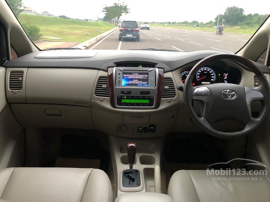 Jual Mobil Toyota Kijang Innova 2014 V Luxury 2.0 di Banten Automatic ...