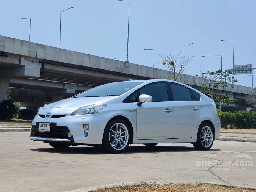 2013 Toyota Prius 1.8 (ปี 09-16) Hybrid Top grade Hatchback for sale on ...