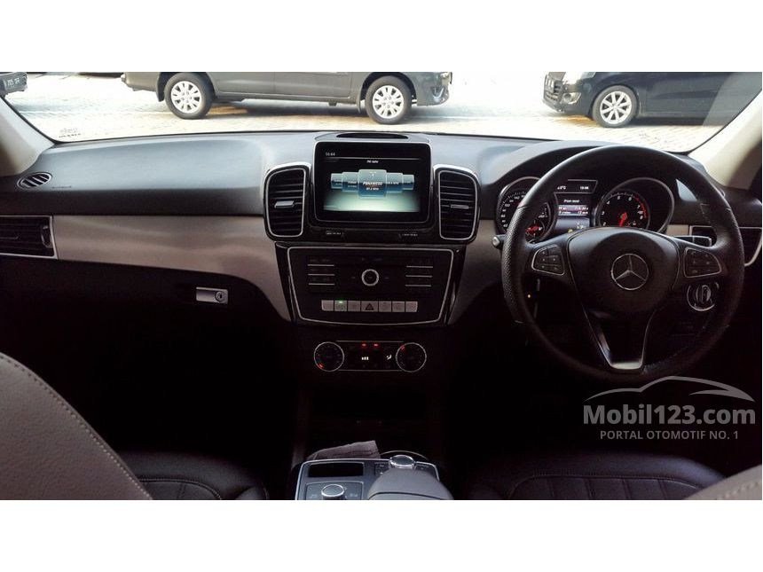 Jual Mobil Mercedes-Benz GLE400 2016 AMG 4Matic 3.0 di DKI Jakarta ...