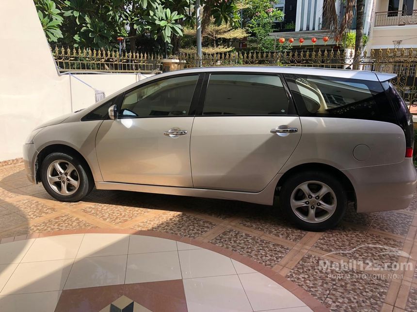 Jual Mobil Mitsubishi Grandis 2005 NA 2.4 di DKI Jakarta Automatic MPV ...