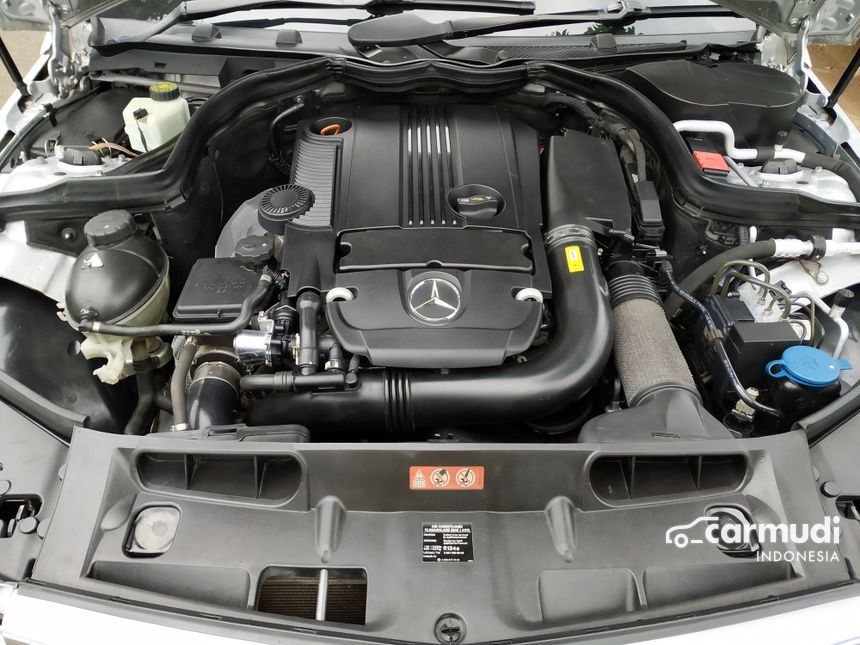 Jual Mobil Mercedes-Benz C250 2010 W204 1.8 CGI BlueEFFICIENCY 1.8 di ...