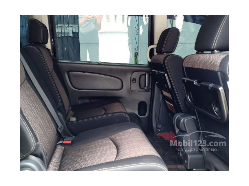 Jual Mobil Nissan Serena 2015 Highway Star 2.0 di DKI Jakarta Automatic ...
