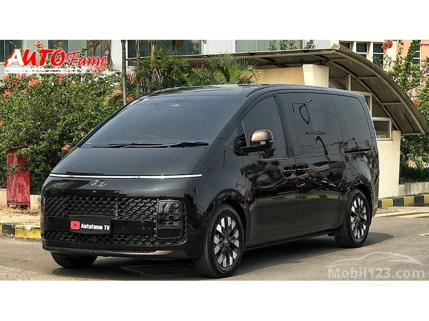 Jual Mobil Hyundai Staria 2021 Signature 7 2.2 di DKI Jakarta Automatic ...